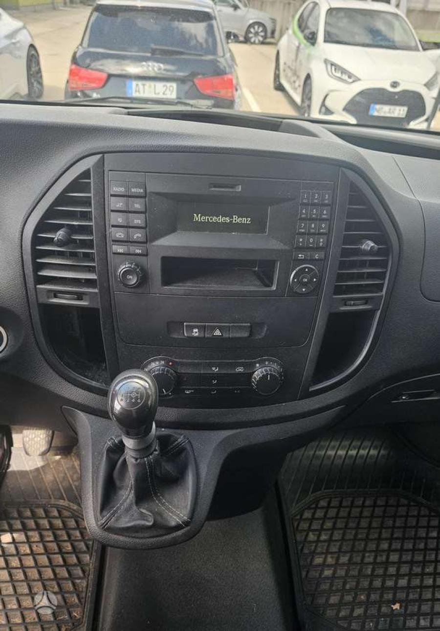 Melns Mercedes-Benz Vito 2019 Kelmė, ar dzinēja tilpumu 2.14 L un nobraukumu 321 tūkst. km par 8700 €, foto 12 vietnē AUTOMOTO.COM.LV
