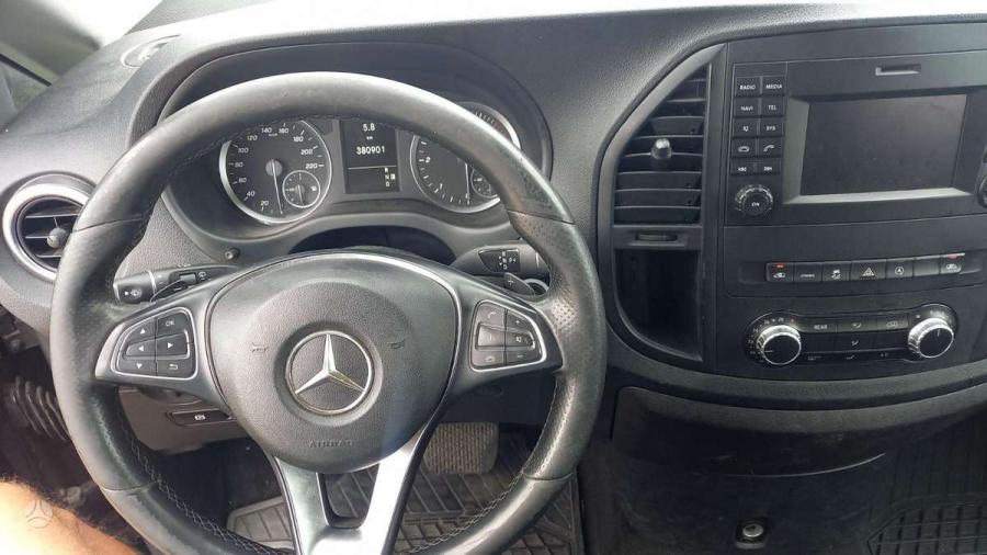 Melns Mercedes-Benz Vito 2019 Tauragė, ar dzinēja tilpumu 0.00 L un nobraukumu 360 tūkst. km par 10300 €, foto 10 vietnē AUTOMOTO.COM.LV
