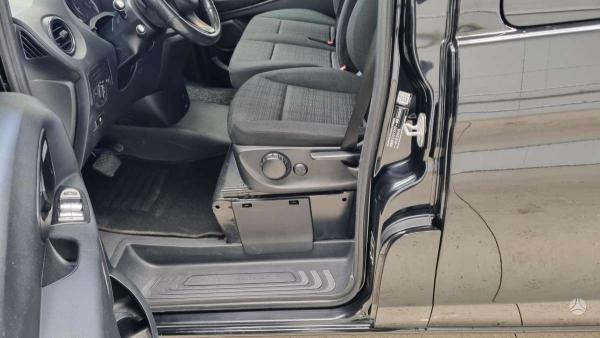 Black Mercedes-Benz Vito 2019 in Radviliskis, with an engine capacity of 1.95 L and mileage of 266 thousand km for 18089 €, photo 9 on AUTOMOTO.COM.LV
