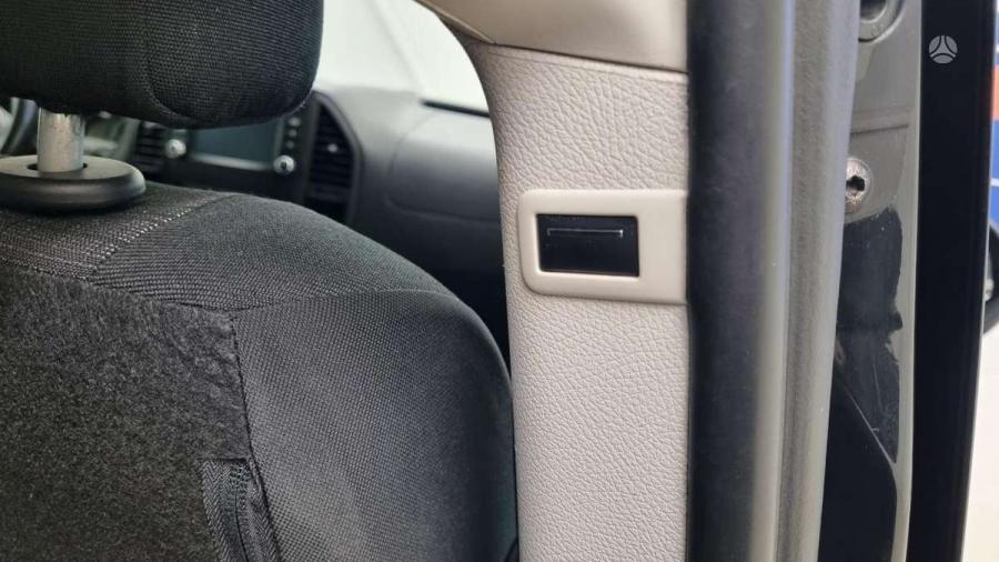 Black Mercedes-Benz Vito 2019 in Radviliskis, with an engine capacity of 1.95 L and mileage of 266 thousand km for 18089 €, photo 17 on AUTOMOTO.COM.LV