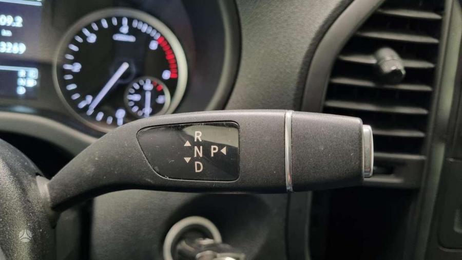 Black Mercedes-Benz Vito 2019 in Radviliskis, with an engine capacity of 1.95 L and mileage of 266 thousand km for 18089 €, photo 29 on AUTOMOTO.COM.LV
