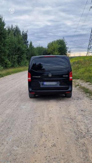Black Mercedes-Benz Vito 2020 in Vilnius, with an engine capacity of 1.75 L and mileage of 215 thousand km for 16000 €, photo 5 on AUTOMOTO.COM.LV