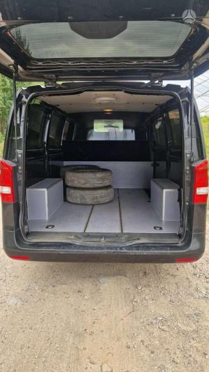 Black Mercedes-Benz Vito 2020 in Vilnius, with an engine capacity of 1.75 L and mileage of 215 thousand km for 16000 €, photo 7 on AUTOMOTO.COM.LV
