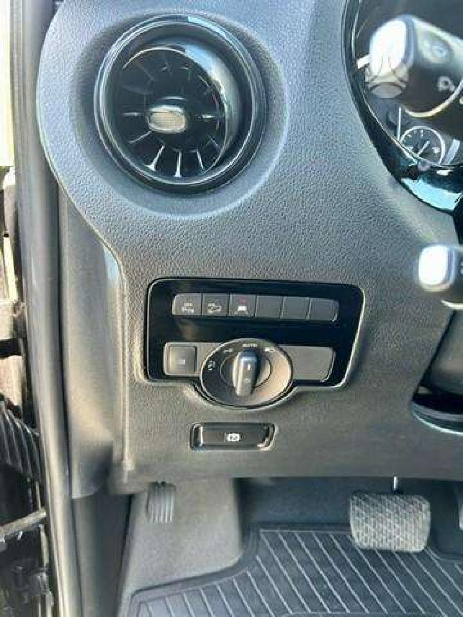 Melns Mercedes-Benz Vito 2021 Kauņa, ar dzinēja tilpumu 1.95 L un nobraukumu 169 tūkst. km par 37999 €, foto 12 vietnē AUTOMOTO.COM.LV