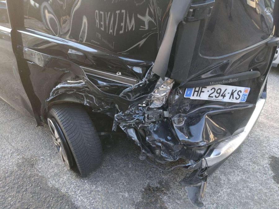 Melns Mercedes-Benz Vito 2025 Tauragė, ar dzinēja tilpumu 2.00 L un nobraukumu 45 tūkst. km par 19500 €, foto 11 vietnē AUTOMOTO.COM.LV