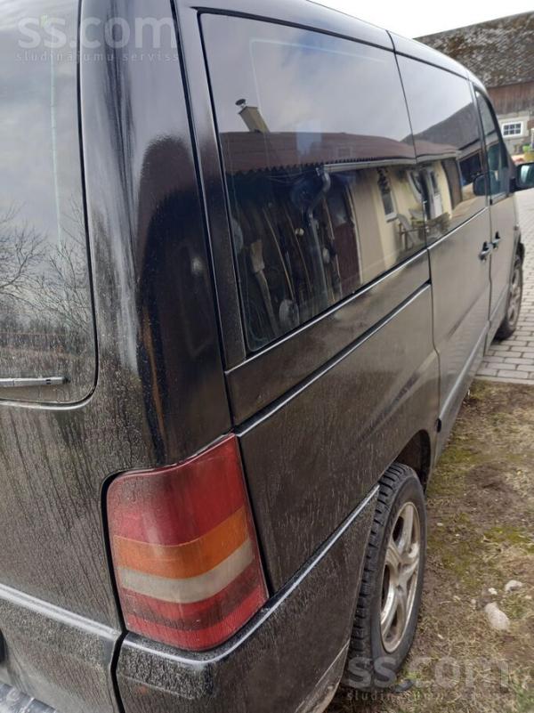 Black Mercedes-Benz Vito 2003 in Gulbene, with an engine capacity of 2.20 L and mileage of 400 thousand km for 1950 €, photo 10 on AUTOMOTO.COM.LV