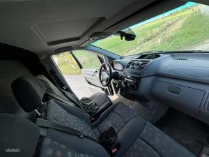 Black Mercedes-Benz Vito 2006 in Mustvee, with an engine capacity of 2.20 L and mileage of 453 thousand km for 1499 €, photo 12 on AUTOMOTO.COM.LV