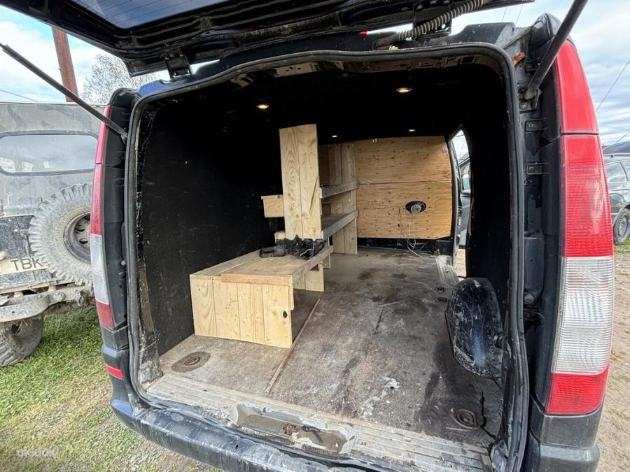 Black Mercedes-Benz Vito 2006 in Mustvee, with an engine capacity of 2.20 L and mileage of 453 thousand km for 1499 €, photo 13 on AUTOMOTO.COM.LV