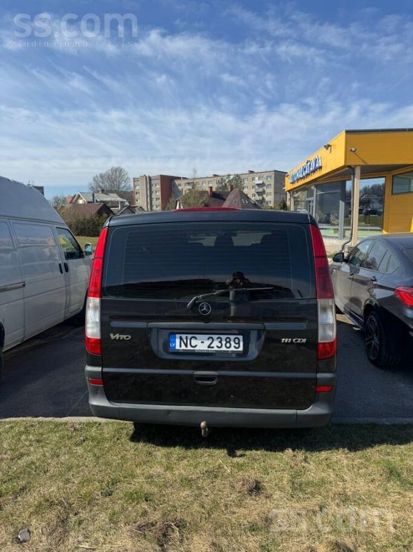 Black Mercedes-Benz Vito 2007 in Rezekne, with an engine capacity of 2.20 L and mileage of 405 thousand km for 8200 €, photo 6 on AUTOMOTO.COM.LV