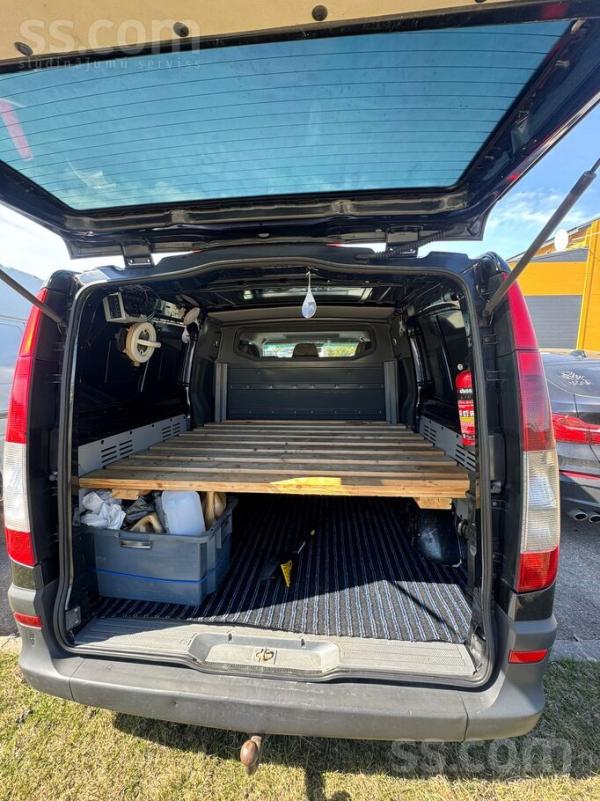 Black Mercedes-Benz Vito 2007 in Rezekne, with an engine capacity of 2.20 L and mileage of 405 thousand km for 8200 €, photo 10 on AUTOMOTO.COM.LV