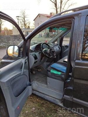 Melns Mercedes-Benz Vito 2007 Valmiera, ar dzinēja tilpumu 2.20 L un nobraukumu 560 tūkst. km par 3259 €, foto 22 vietnē AUTOMOTO.COM.LV