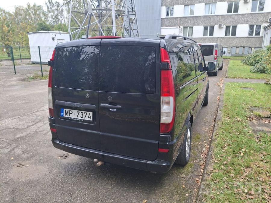 Black Mercedes-Benz Vito 2008 in Valmiera, with an engine capacity of 3.00 L and mileage of 430 thousand km for 5400 €, photo 5 on AUTOMOTO.COM.LV