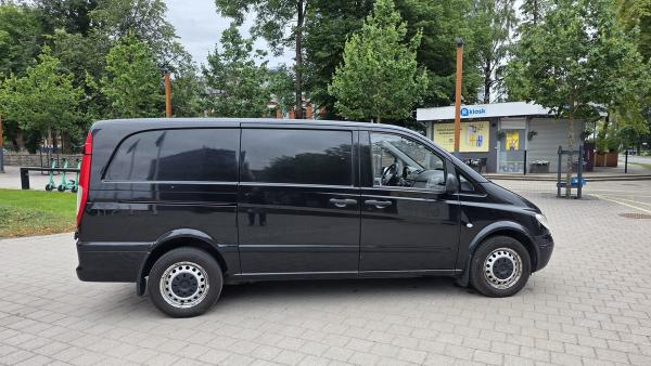 Mercedes-Benz Vito 2010 in Tallinn on AUTOMOTO.COM.LV Black Mercedes-Benz Vito 2010 in Tallinn, with an engine capacity of 2.00 L and mileage of 0 thousand km for 4500 €, photo 3 on AUTOMOTO.COM.LV
