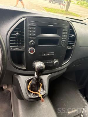 Melns Mercedes-Benz Vito 2016 Rīga, ar dzinēja tilpumu 2.10 L un nobraukumu 341 tūkst. km par 12250 €, foto 12 vietnē AUTOMOTO.COM.LV