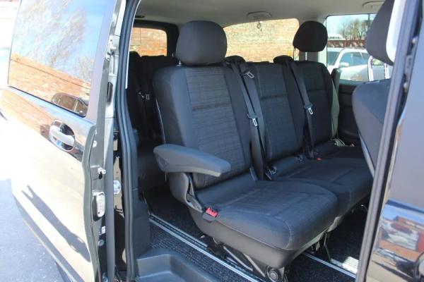Melns Mercedes-Benz Vito 2018 Liepāja, ar dzinēja tilpumu 2.20 L un nobraukumu 170 tūkst. km par 27300 €, foto 6 vietnē AUTOMOTO.COM.LV
