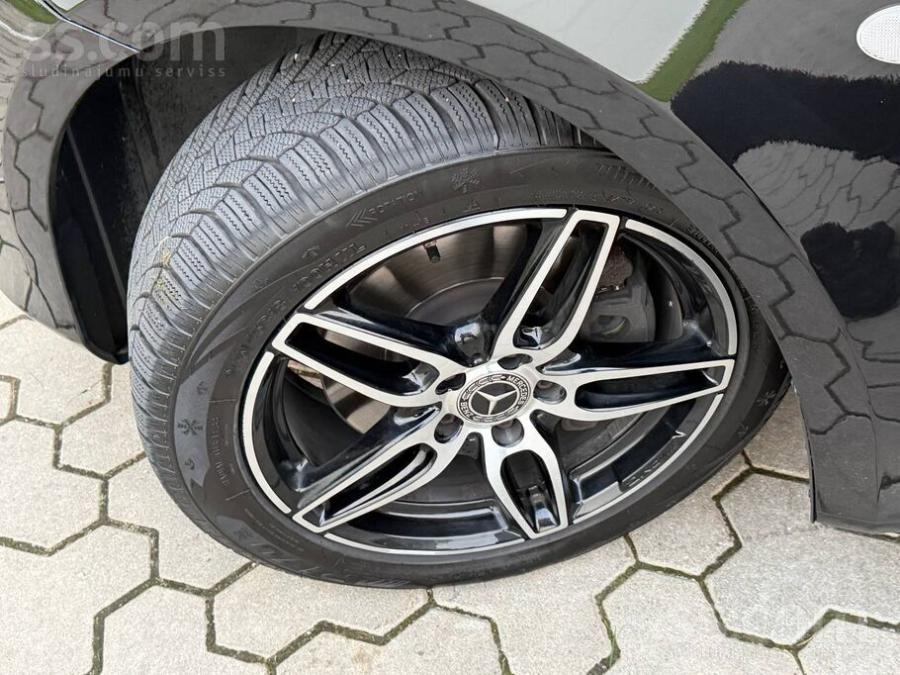 Black Mercedes-Benz Vito 2019 in Riga, with an engine capacity of 2.20 L and mileage of 0 thousand km for 19900 €, photo 21 on AUTOMOTO.COM.LV