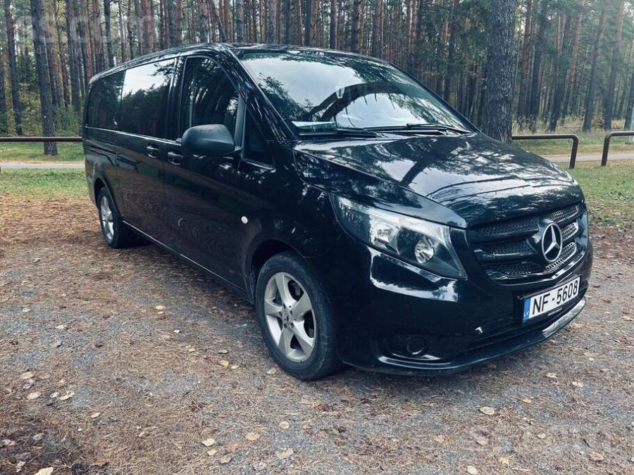 Black Mercedes-Benz Vito 2019 in Daugavpils, with an engine capacity of 2.00 L and mileage of 109 thousand km for 23900 €, photo 4 on AUTOMOTO.COM.LV