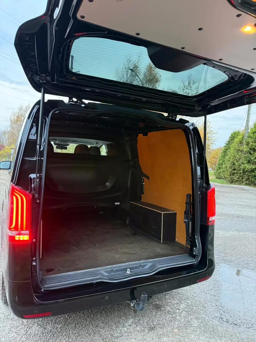 Melns Mercedes-Benz Vito 2022 Rīga, ar dzinēja tilpumu 2.00 L un nobraukumu 71 tūkst. km par 37990 €, foto 9 vietnē AUTOMOTO.COM.LV
