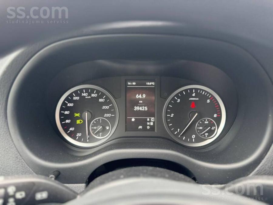 Melns Mercedes-Benz Vito 2023 Rīga, ar dzinēja tilpumu 2.00 L un nobraukumu 56 tūkst. km par 36000 €, foto 24 vietnē AUTOMOTO.COM.LV