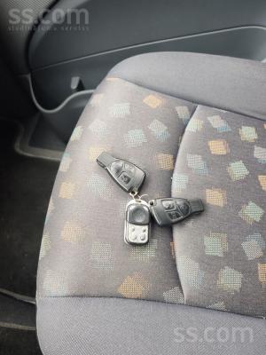 Melns Mercedes-Benz Vito 2007 Rīga, ar dzinēja tilpumu 2.20 L un nobraukumu 360 tūkst. km par 6370 €, foto 18 vietnē AUTOMOTO.COM.LV