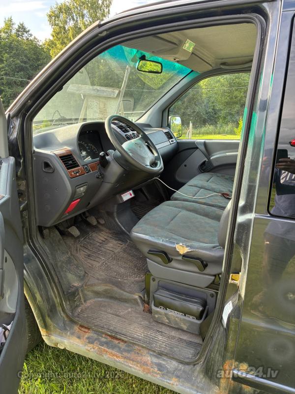 Melns Mercedes-Benz Vito 2002 Kuresāre, ar dzinēja tilpumu 2.20 L un nobraukumu 333 tūkst. km par 2250 €, foto 7 vietnē AUTOMOTO.COM.LV