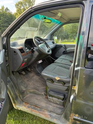 Melns Mercedes-Benz Vito 2002 Kuresāre, ar dzinēja tilpumu 2.20 L un nobraukumu 333 tūkst. km par 2250 €, foto 8 vietnē AUTOMOTO.COM.LV