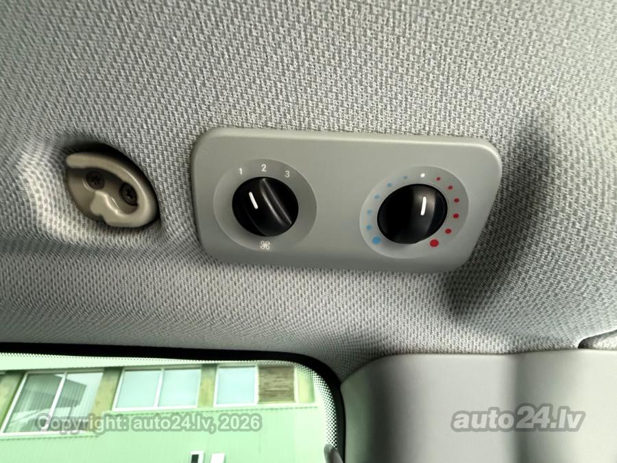 Melns Mercedes-Benz Vito 2010 Tartu, ar dzinēja tilpumu 2.10 L un nobraukumu 277 tūkst. km par 9299 €, foto 13 vietnē AUTOMOTO.COM.LV