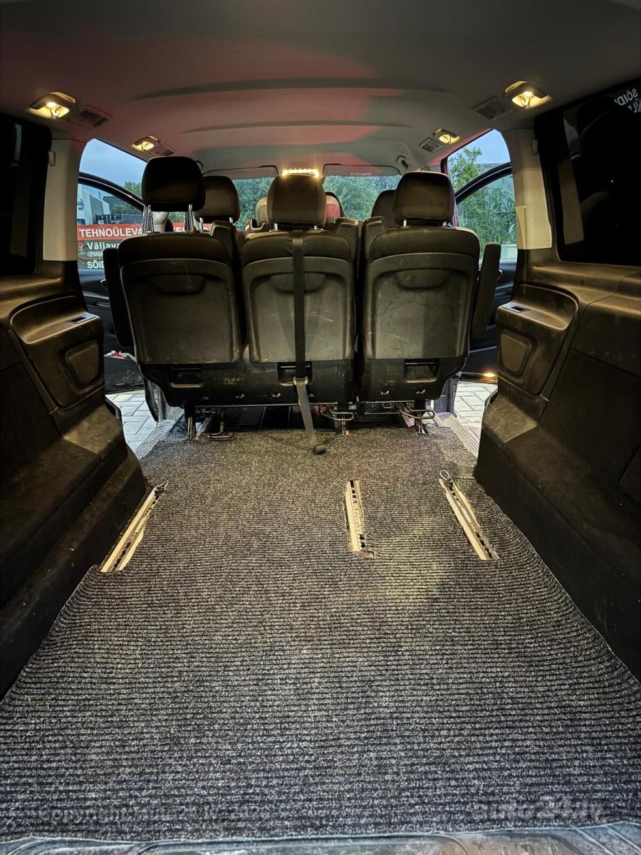 Black Mercedes-Benz Vito 2015 in Tallinn, with an engine capacity of 2.10 L and mileage of 467 thousand km for 9500 €, photo 13 on AUTOMOTO.COM.LV