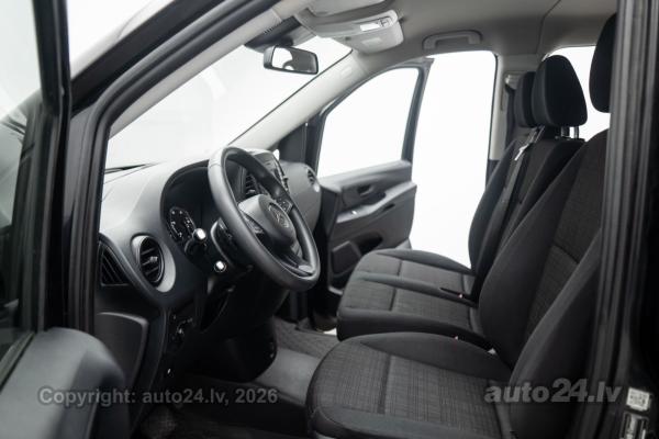 Black Mercedes-Benz Vito 2016 in Tallinn, with an engine capacity of 2.10 L and mileage of 243 thousand km for 22999 €, photo 7 on AUTOMOTO.COM.LV
