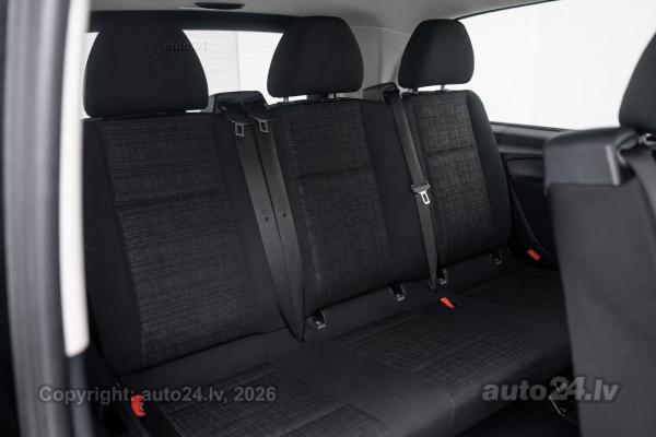 Black Mercedes-Benz Vito 2016 in Tallinn, with an engine capacity of 2.10 L and mileage of 243 thousand km for 22999 €, photo 8 on AUTOMOTO.COM.LV