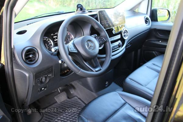 Black Mercedes-Benz Vito 2016 in Tallinn, with an engine capacity of 2.10 L and mileage of 326 thousand km for 22500 €, photo 11 on AUTOMOTO.COM.LV