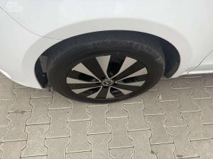 Black Mercedes-Benz Vito 2020 in Vilnius, with an engine capacity of 1.90 L and mileage of 323 thousand km for 17950 €, photo 15 on AUTOMOTO.COM.LV