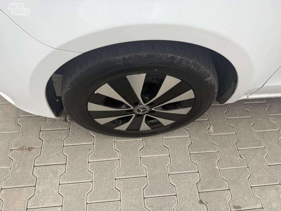 Black Mercedes-Benz Vito 2020 in Vilnius, with an engine capacity of 1.90 L and mileage of 323 thousand km for 17950 €, photo 15 on AUTOMOTO.COM.LV