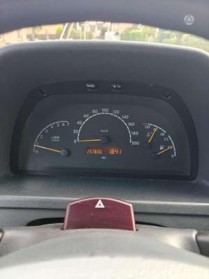 Zils Mercedes-Benz Vito 2002 Marijampole, ar dzinēja tilpumu 2.15 L un nobraukumu 258 tūkst. km par 3350 €, foto 14 vietnē AUTOMOTO.COM.LV