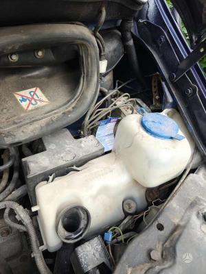 Zils Mercedes-Benz Vito 2002 Marijampole, ar dzinēja tilpumu 2.15 L un nobraukumu 258 tūkst. km par 3350 €, foto 16 vietnē AUTOMOTO.COM.LV
