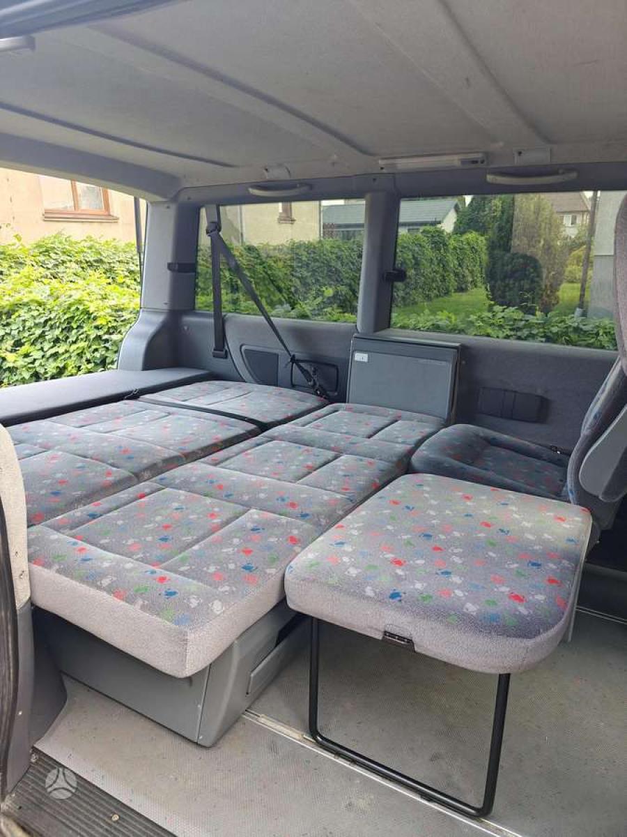 Zils Mercedes-Benz Vito 2002 Marijampole, ar dzinēja tilpumu 2.15 L un nobraukumu 258 tūkst. km par 3350 €, foto 17 vietnē AUTOMOTO.COM.LV