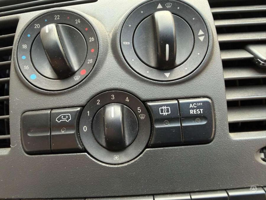 Zils Mercedes-Benz Vito 2008 Klaipėda, ar dzinēja tilpumu 2.14 L un nobraukumu 465 tūkst. km par 3870 €, foto 12 vietnē AUTOMOTO.COM.LV