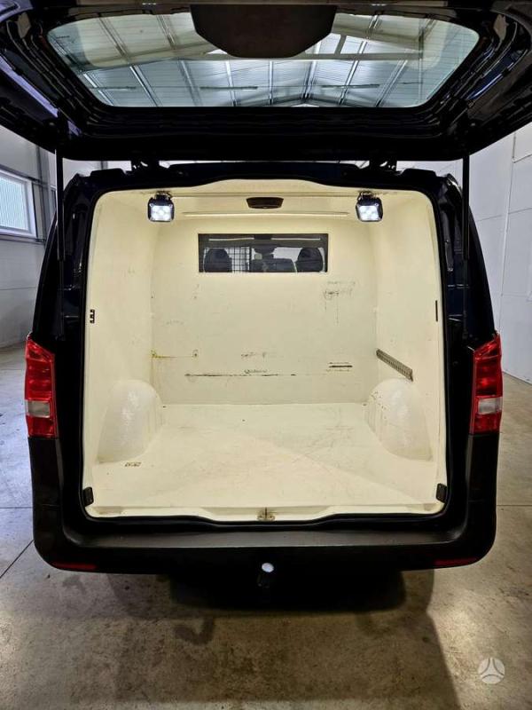 Blue Mercedes-Benz Vito 2016 in Marijampole, with an engine capacity of 2.14 L and mileage of 217 thousand km for 12990 €, photo 7 on AUTOMOTO.COM.LV