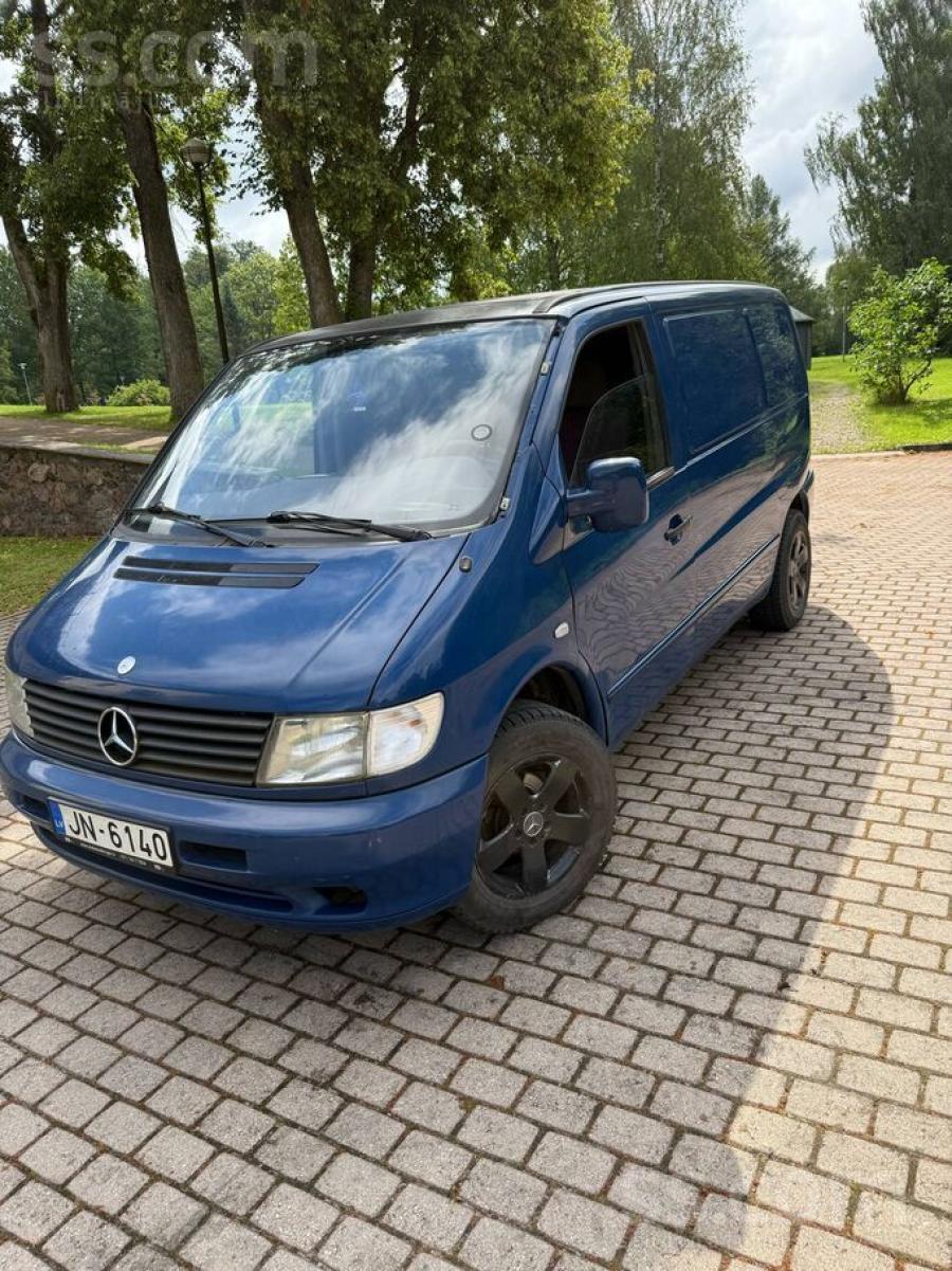 Zils Mercedes-Benz Vito 1998 Rīga, ar dzinēja tilpumu 2.30 L un nobraukumu 385 tūkst. km par 2199 €, foto 1 vietnē AUTOMOTO.COM.LV