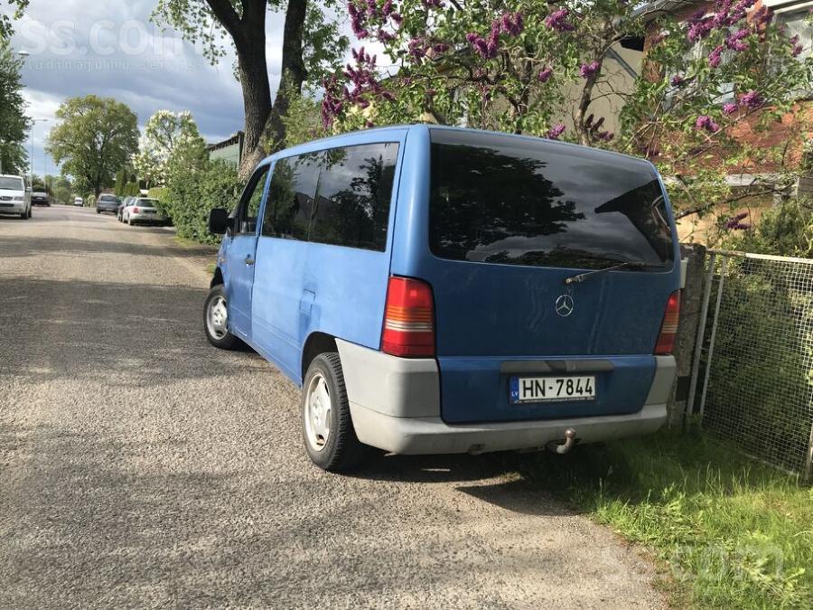 Синий Мерседес Вито 1998 в Валмиера, объемом двигателя 2.30 л и пробегом 356 тыс. км за 1100 €, фото 10 на AUTOMOTO.COM.LV