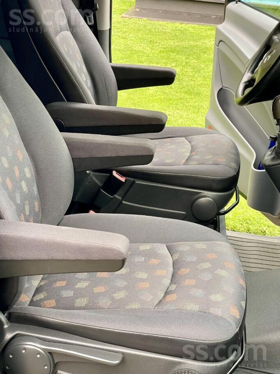 Blue Mercedes-Benz Vito 2006 in Bauska, with an engine capacity of 2.10 L and mileage of 266 thousand km for 6000 €, photo 9 on AUTOMOTO.COM.LV