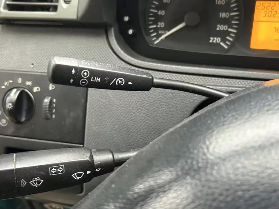 Zils Mercedes-Benz Vito 2012 Grobiņa, ar dzinēja tilpumu 2.20 L un nobraukumu 253 tūkst. km par 5800 €, foto 12 vietnē AUTOMOTO.COM.LV