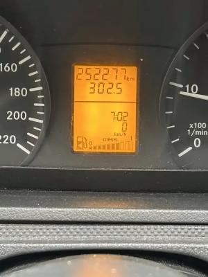 Zils Mercedes-Benz Vito 2012 Grobiņa, ar dzinēja tilpumu 2.20 L un nobraukumu 253 tūkst. km par 5800 €, foto 14 vietnē AUTOMOTO.COM.LV