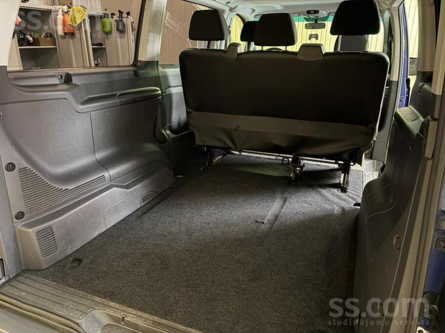Blue Mercedes-Benz Vito 2013 in Valmiera, with an engine capacity of 2.10 L and mileage of 215 thousand km for 7750 €, photo 25 on AUTOMOTO.COM.LV