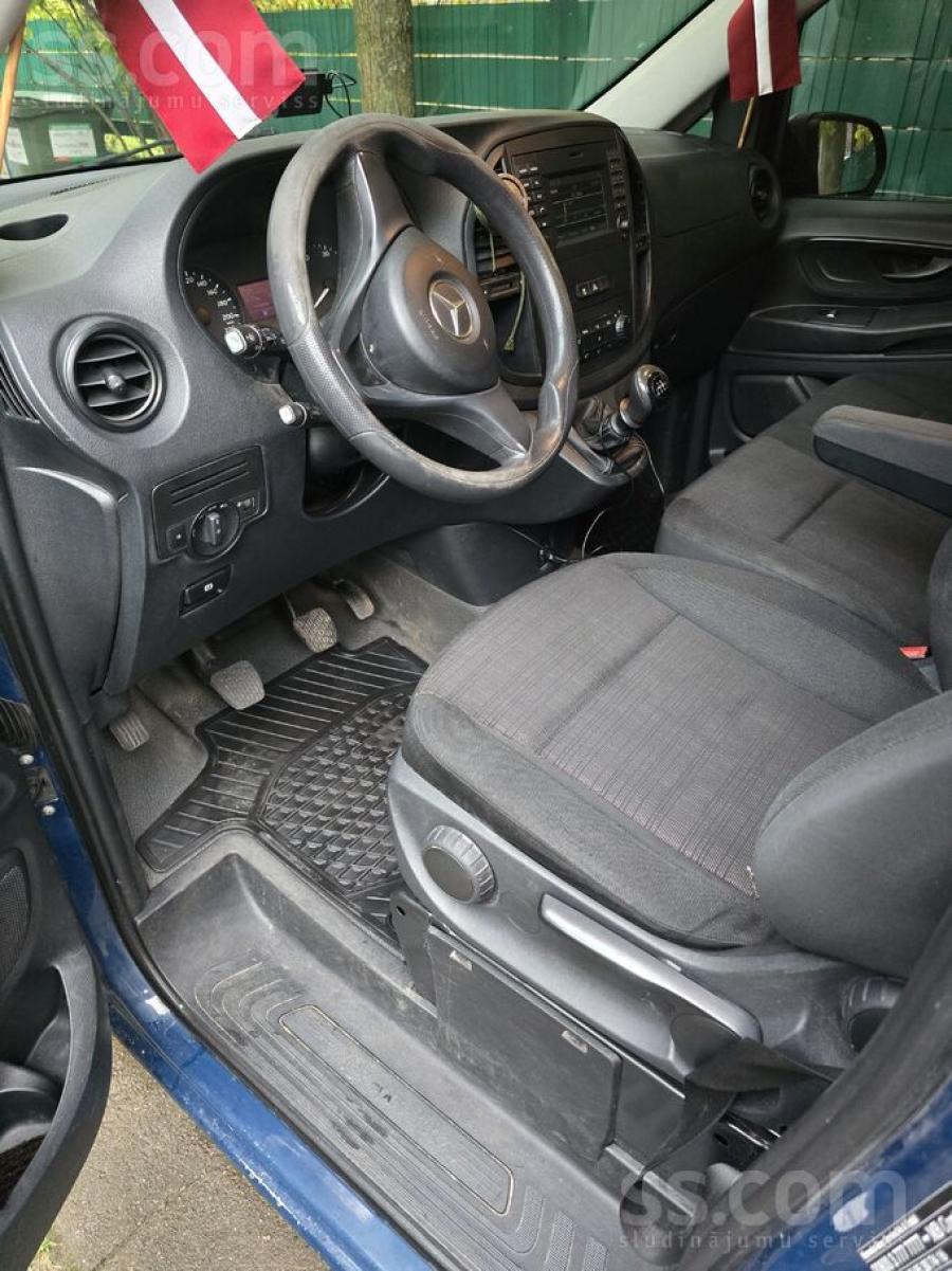 Zils Mercedes-Benz Vito 2016 Rīga, ar dzinēja tilpumu 2.10 L un nobraukumu 311 tūkst. km par 12000 €, foto 4 vietnē AUTOMOTO.COM.LV