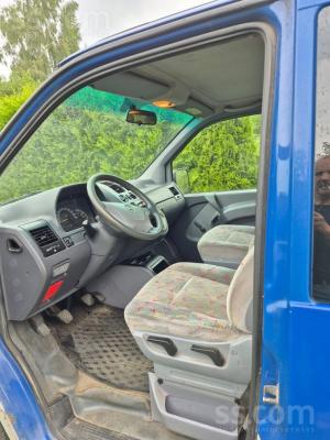 Blue Mercedes-Benz Vito 2003 in Kuldiga, with an engine capacity of 2.20 L and mileage of 263 thousand km for 2000 €, photo 4 on AUTOMOTO.COM.LV