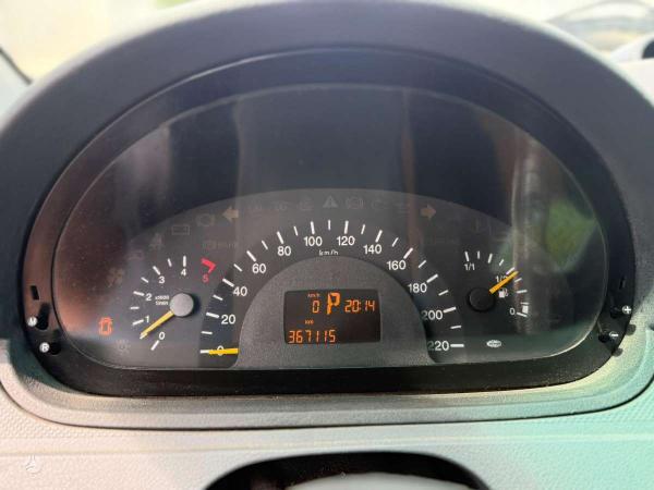 Blue Mercedes-Benz Vito 2004 in Kaunas, with an engine capacity of 2.20 L and mileage of 367 thousand km for 3850 €, photo 8 on AUTOMOTO.COM.LV