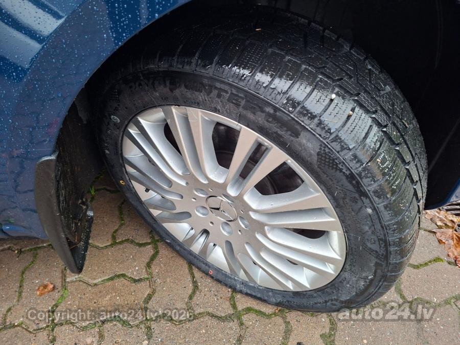 Blue Mercedes-Benz Vito 2021 in Parnu, with an engine capacity of 2.00 L and mileage of 126 thousand km for 36000 €, photo 20 on AUTOMOTO.COM.LV