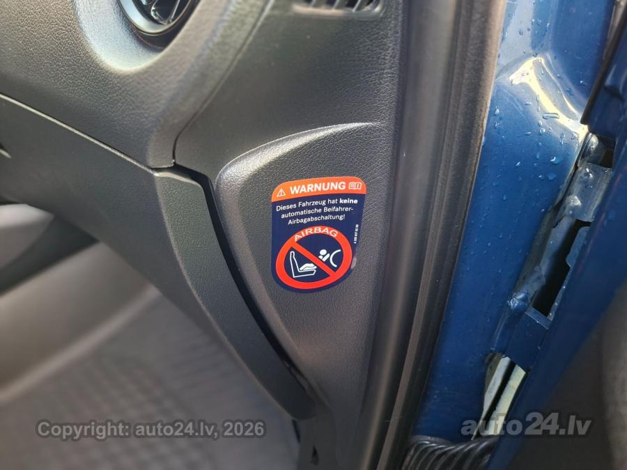 Blue Mercedes-Benz Vito 2021 in Parnu, with an engine capacity of 2.00 L and mileage of 126 thousand km for 36000 €, photo 24 on AUTOMOTO.COM.LV