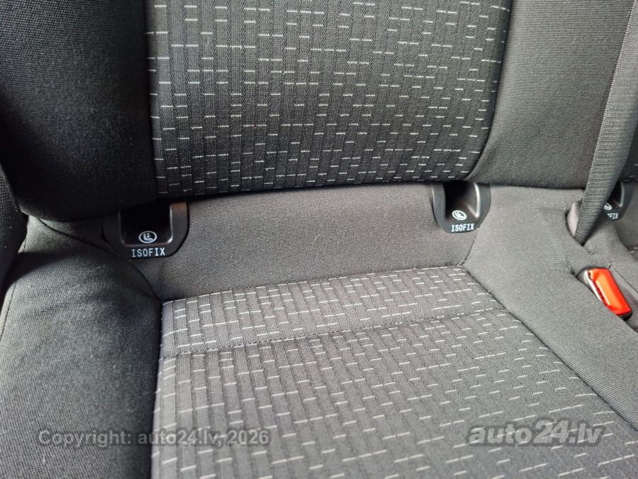 Blue Mercedes-Benz Vito 2021 in Parnu, with an engine capacity of 2.00 L and mileage of 126 thousand km for 36000 €, photo 25 on AUTOMOTO.COM.LV